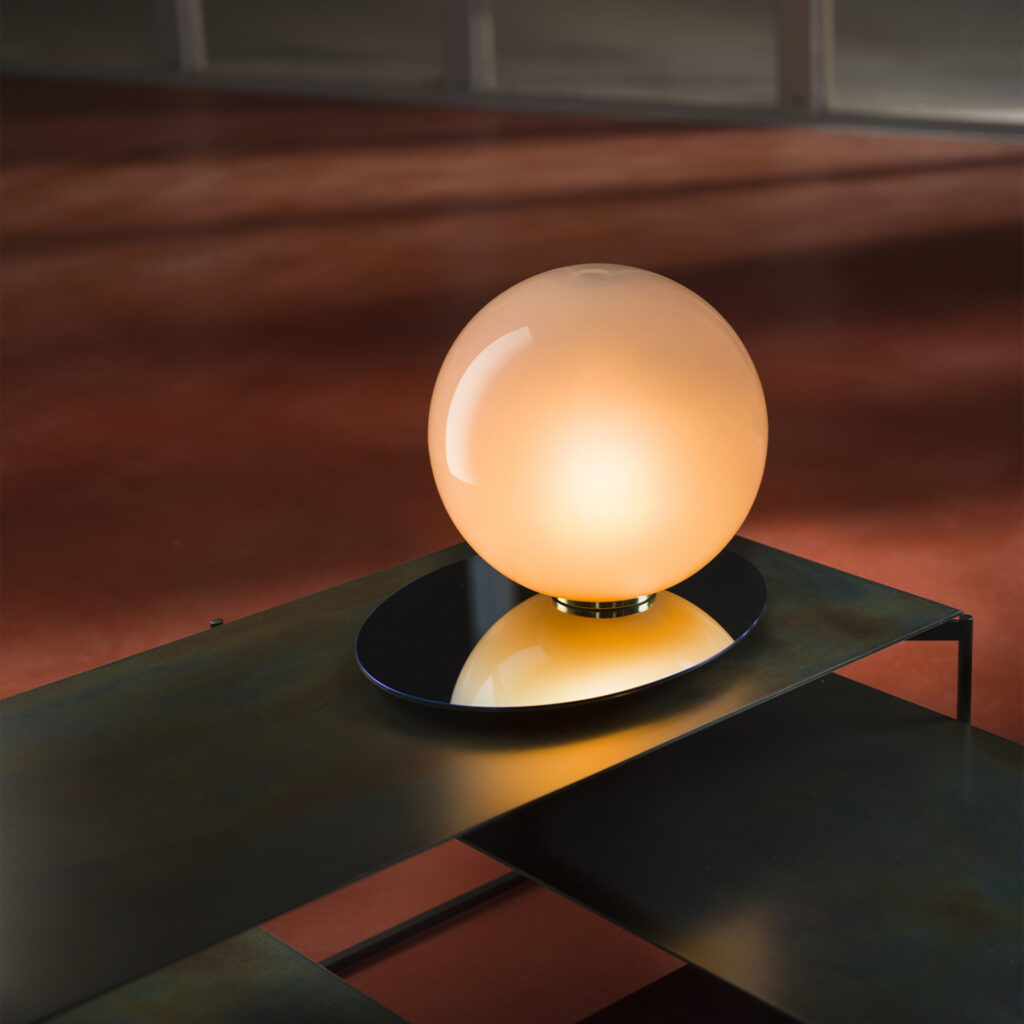 BOMMA: Umbra Table Light - Lumen Iluminación